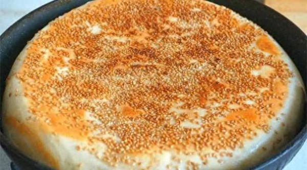 家庭千层饼油烙饼的做法_怎么烙出层次分明-第2张图片-山城妙识