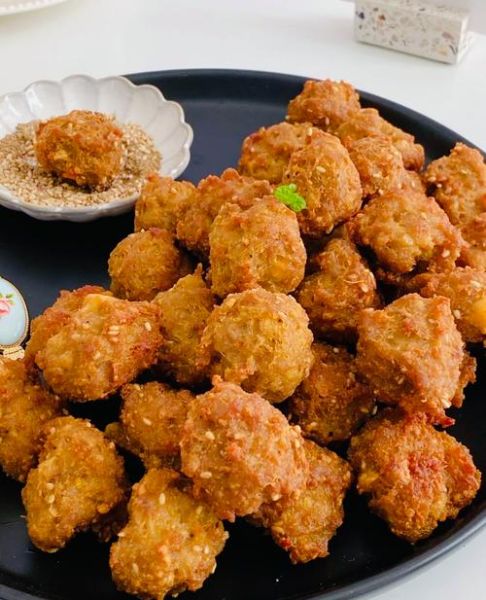 炸面丸子怎么做_炸面丸子酥脆不回软的秘诀-第3张图片-山城妙识 炸面丸子怎么做_炸面丸子酥脆不回软的秘诀-第3张图片-山城妙识