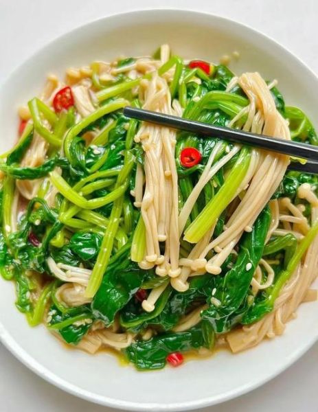 菠菜的黄金搭档菜是啥_菠菜和什么一起吃最营养-第1张图片-山城妙识 菠菜的黄金搭档菜是啥_菠菜和什么一起吃最营养-第1张图片-山城妙识