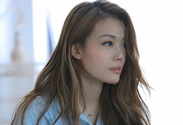 容祖儿春卷门是什么事件_春卷门真相始末-第2张图片-山城妙识