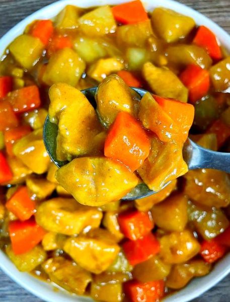 咖喱土豆鸡胸肉怎么做_咖喱鸡胸肉热量高吗-第1张图片-山城妙识