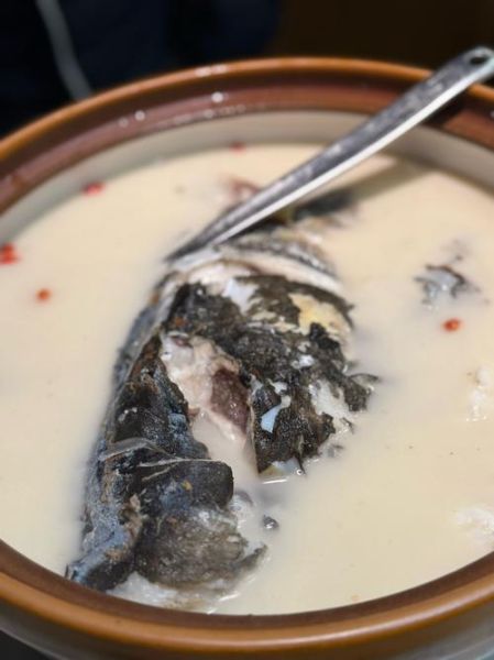 煮鱼头汤要放什么材料_鱼头汤怎么做好喝-第2张图片-山城妙识