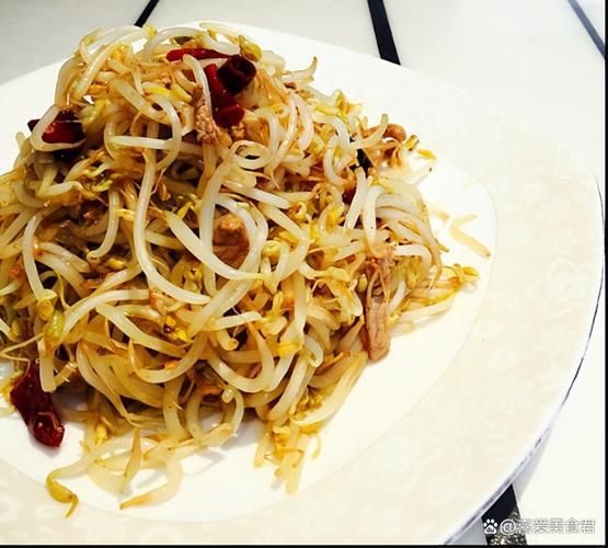 绿豆芽炒肉丝怎么炒才脆_绿豆芽炒肉丝用焯水吗-第3张图片-山城妙识