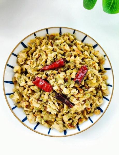 蒸洋槐花的热量是多少_减肥能吃吗-第2张图片-山城妙识