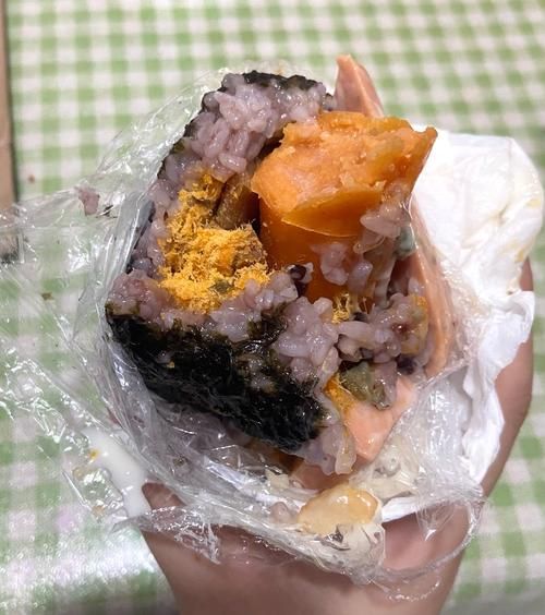 手工饭团怎么做_饭团怎么捏不散-第2张图片-山城妙识