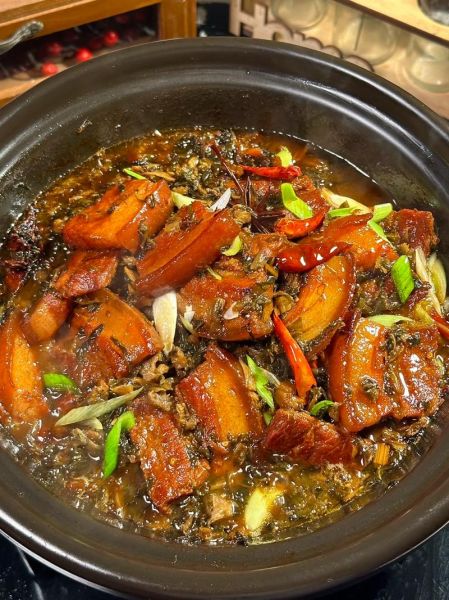 梅干菜怎么泡发_梅干菜烧肉的做法步骤-第1张图片-山城妙识