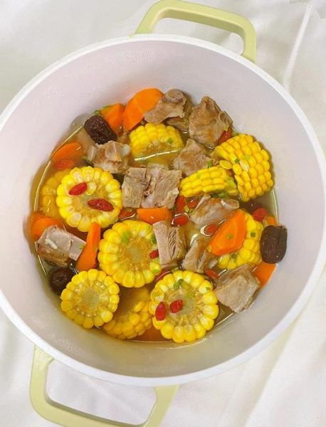 胡萝卜排骨汤怎么做_胡萝卜排骨汤的功效与禁忌-第2张图片-山城妙识 胡萝卜排骨汤怎么做_胡萝卜排骨汤的功效与禁忌-第2张图片-山城妙识