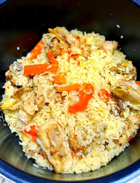 电饭煲抓饭怎么做_正宗做法步骤-第1张图片-山城妙识 电饭煲抓饭怎么做_正宗做法步骤-第1张图片-山城妙识