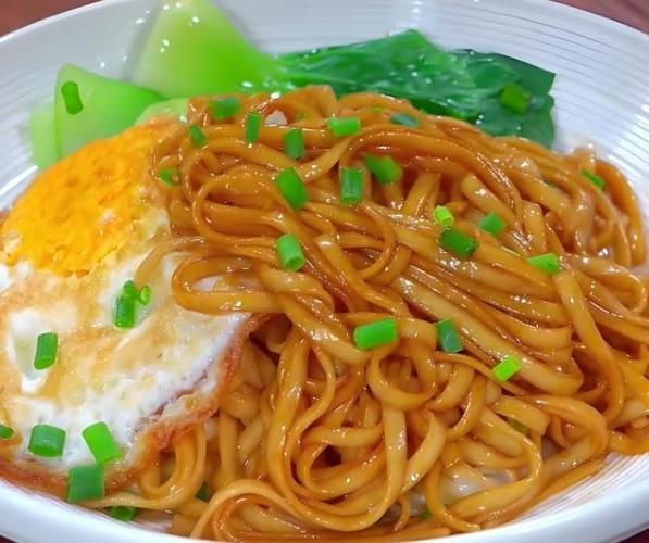 正宗葱油拌面怎么做_葱油熬多久才香-第2张图片-山城妙识