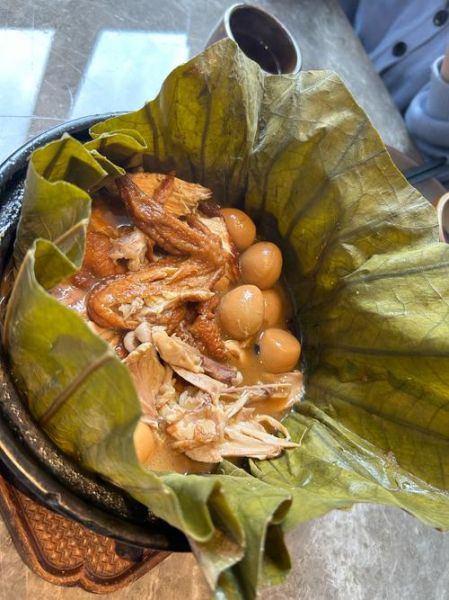 荷叶鸡叫花鸡怎么做_荷叶鸡和叫花鸡的区别-第2张图片-山城妙识 荷叶鸡叫花鸡怎么做_荷叶鸡和叫花鸡的区别-第2张图片-山城妙识