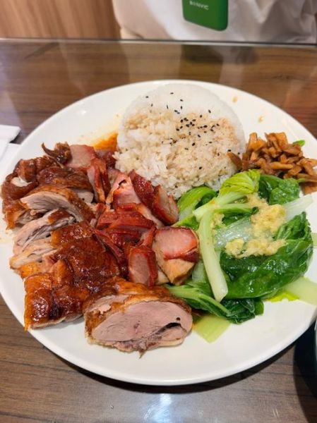 叉烧饭是什么_叉烧饭和烧鸭饭区别-第1张图片-山城妙识 叉烧饭是什么_叉烧饭和烧鸭饭区别-第1张图片-山城妙识