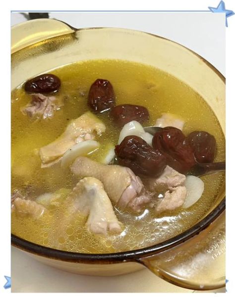 红枣炖鸡汤的做法_红枣炖鸡汤的功效与禁忌-第1张图片-山城妙识