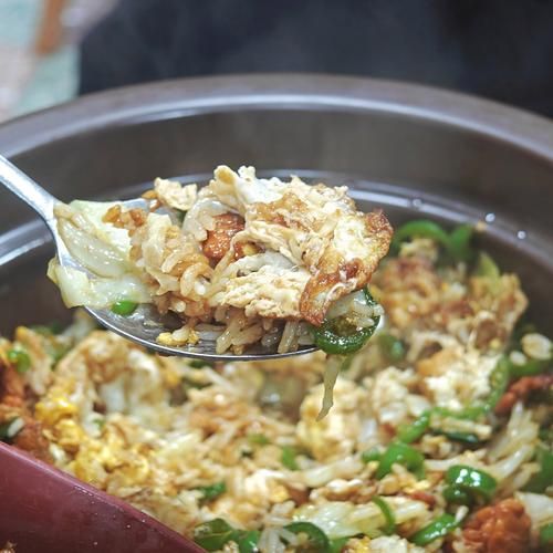 砂锅锅巴饭怎么做_砂锅锅巴饭的做法窍门-第1张图片-山城妙识