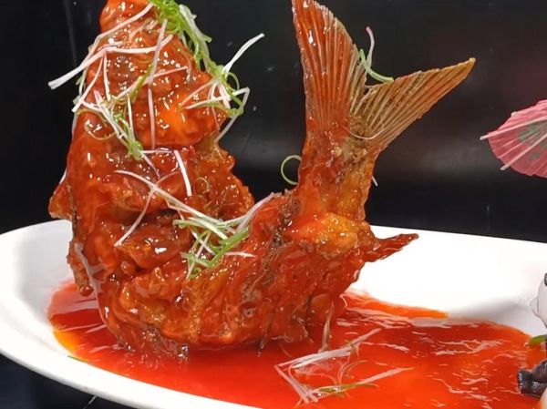 糖醋鲤鱼怎么做好吃_糖醋鲤鱼的做法大全-第1张图片-山城妙识 糖醋鲤鱼怎么做好吃_糖醋鲤鱼的做法大全-第1张图片-山城妙识