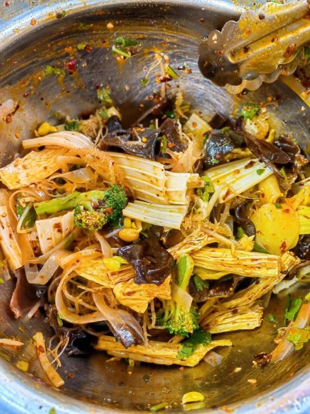 现拌凉菜有哪些品种_如何挑选现拌凉菜-第3张图片-山城妙识 现拌凉菜有哪些品种_如何挑选现拌凉菜-第3张图片-山城妙识