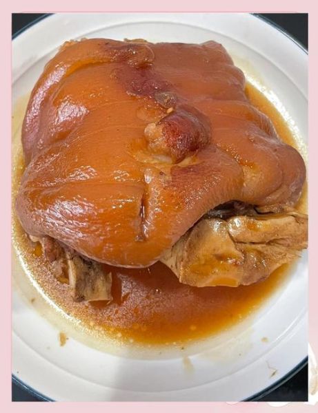 白水煮猪肘子怎么做_猪肘子焯水多久去腥-第3张图片-山城妙识