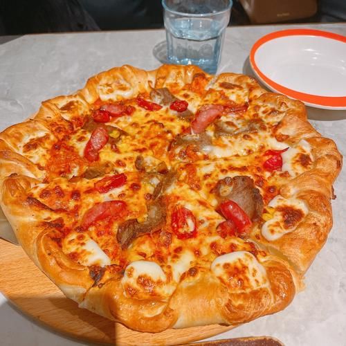 芝心披萨和铁板盘区别_哪个更好吃-第1张图片-山城妙识