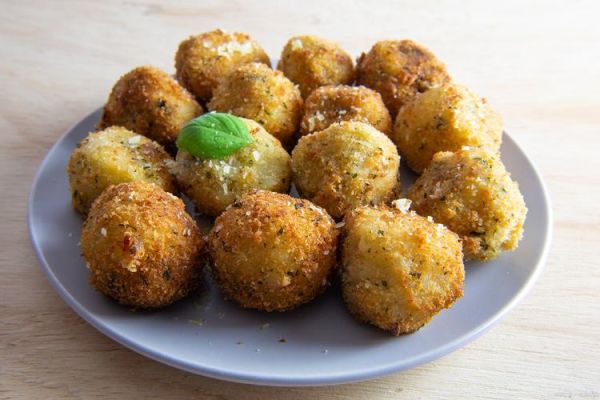 家常炸丸子怎么做_炸丸子为什么总是散开-第2张图片-山城妙识 家常炸丸子怎么做_炸丸子为什么总是散开-第2张图片-山城妙识