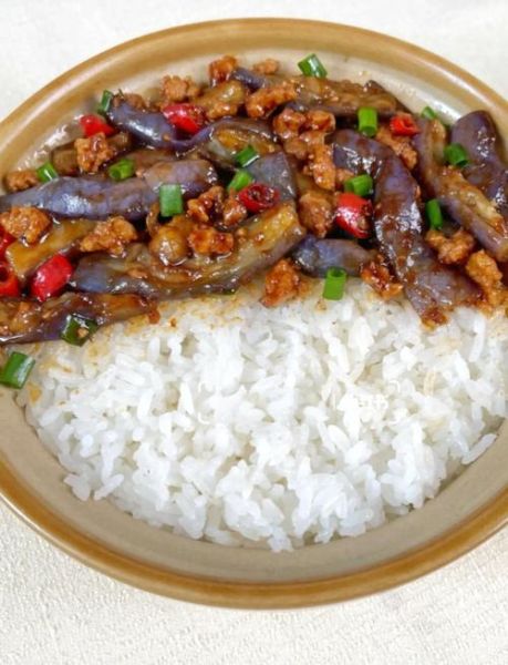 茄子盖浇饭怎么做_茄子盖浇饭家常做法-第1张图片-山城妙识 茄子盖浇饭怎么做_茄子盖浇饭家常做法-第1张图片-山城妙识