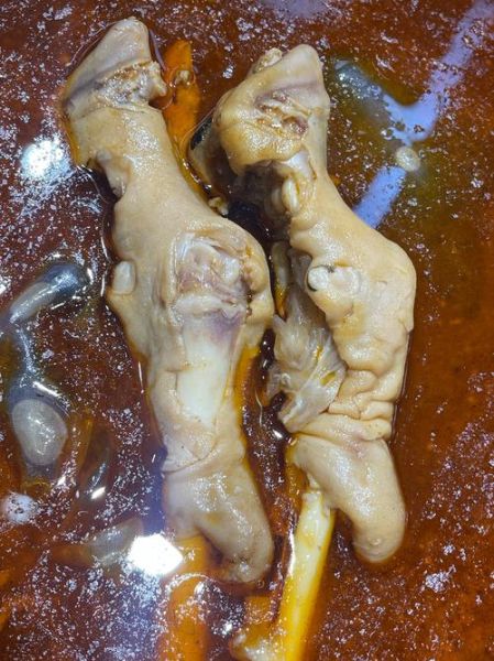 羊蹄能不能吃_羊蹄的副作用有哪些-第1张图片-山城妙识 羊蹄能不能吃_羊蹄的副作用有哪些-第1张图片-山城妙识