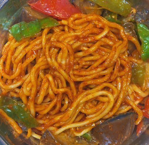 茄子焖面条怎么做_茄子焖面家常做法-第1张图片-山城妙识 茄子焖面条怎么做_茄子焖面家常做法-第1张图片-山城妙识