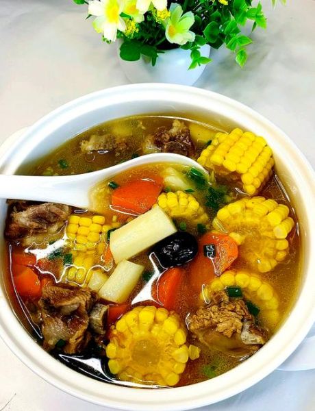 胡萝卜排骨汤的功效与作用_胡萝卜排骨汤怎么做最营养-第1张图片-山城妙识 胡萝卜排骨汤的功效与作用_胡萝卜排骨汤怎么做最营养-第1张图片-山城妙识