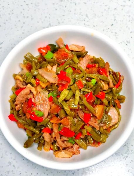 酸豆角怎么炒好吃_酸豆角炒肉末做法-第1张图片-山城妙识