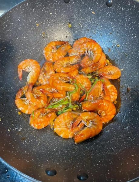 红烧基围虾怎么做才鲜嫩_家常红烧基围虾最正宗的做法-第3张图片-山城妙识 红烧基围虾怎么做才鲜嫩_家常红烧基围虾最正宗的做法-第3张图片-山城妙识