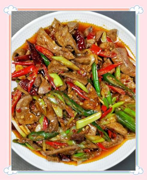 家常炒猪肝怎么做不腥_猪肝嫩滑又入味的秘诀-第1张图片-山城妙识