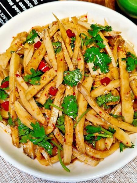 凉拌手撕杏鲍菇怎么做_手撕杏鲍菇焯水几分钟-第3张图片-山城妙识