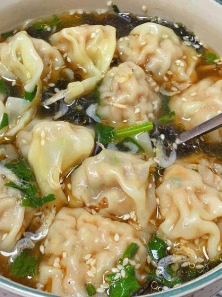 煮馄饨放什么调料_馄饨汤怎么调才鲜-第2张图片-山城妙识