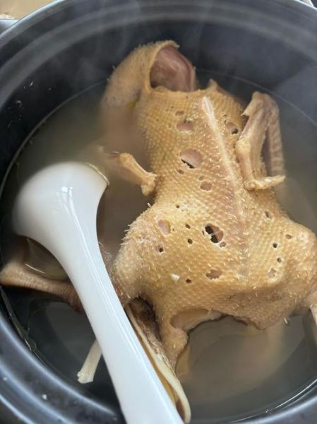 清炖鸭子怎么做好吃_清炖鸭子的家常做法-第1张图片-山城妙识 清炖鸭子怎么做好吃_清炖鸭子的家常做法-第1张图片-山城妙识