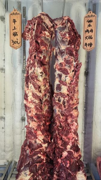 烤牛肉用哪个部位好吃_牛肋条还是上脑-第2张图片-山城妙识