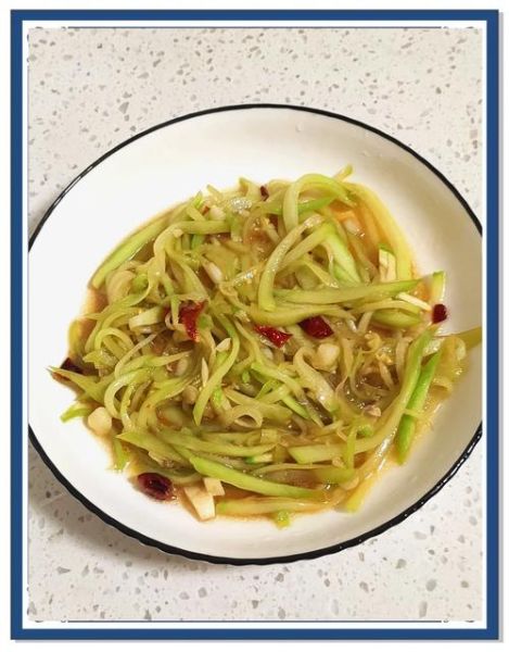 凉拌佛手瓜丝怎么做_佛手瓜丝要不要焯水-第1张图片-山城妙识