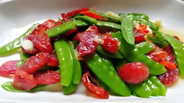 腊肠炒什么菜最好吃_腊肠和什么菜炒最佳-第2张图片-山城妙识 腊肠炒什么菜最好吃_腊肠和什么菜炒最佳-第2张图片-山城妙识
