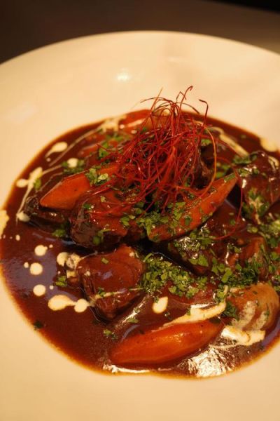 红酒可以做什么家常菜_红酒入菜做法大全-第1张图片-山城妙识