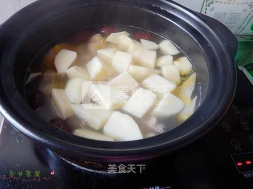 苹果鸡汤的功效与作用_苹果鸡汤怎么炖最营养-第2张图片-山城妙识 苹果鸡汤的功效与作用_苹果鸡汤怎么炖最营养-第2张图片-山城妙识