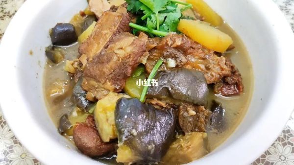 猪肉炖茄子怎么做_猪肉炖茄子最正宗的做法-第2张图片-山城妙识