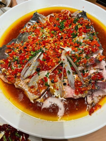 湘菜特色菜有哪些_湖南剁椒鱼头怎么做才正宗-第1张图片-山城妙识 湘菜特色菜有哪些_湖南剁椒鱼头怎么做才正宗-第1张图片-山城妙识