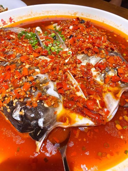 湘菜特色菜有哪些_湖南剁椒鱼头怎么做才正宗-第3张图片-山城妙识 湘菜特色菜有哪些_湖南剁椒鱼头怎么做才正宗-第3张图片-山城妙识