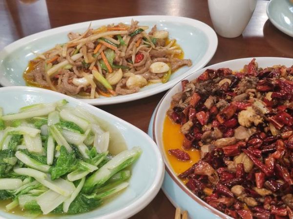 重庆辣子鸡起源_正宗做法揭秘-第2张图片-山城妙识