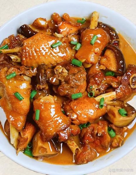 炖鸡块的家常做法_鸡块怎么炖才嫩-第1张图片-山城妙识
