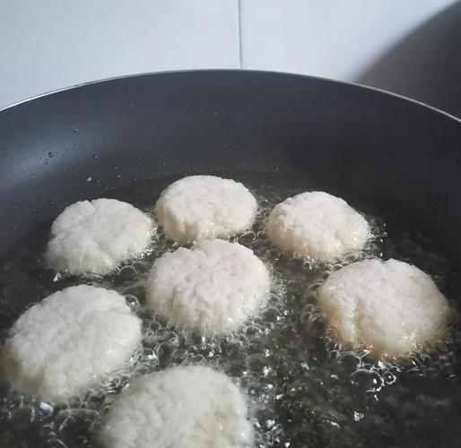 藕饼怎么做好吃_家常藕饼的做法步骤-第1张图片-山城妙识