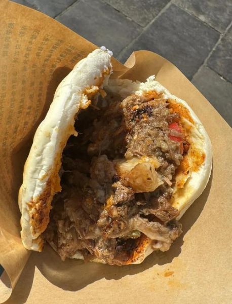 西安肉夹馍哪里学的最正宗_学肉夹馍去哪里学最靠谱-第1张图片-山城妙识