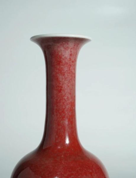 豇豆红瓷器如何鉴别_豇豆红釉色为何呈现苹果绿-第2张图片-山城妙识