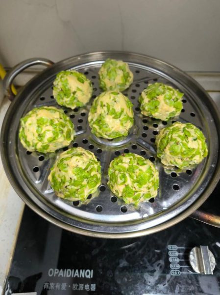 榆钱馒头怎么做好吃_榆钱馒头做法窍门-第1张图片-山城妙识