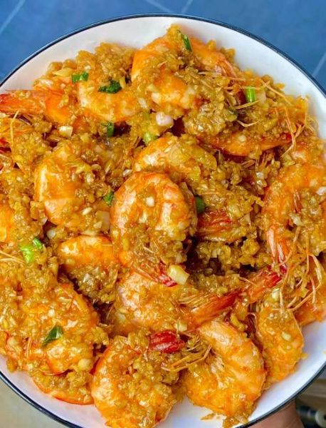 蒜蓉炒大虾怎么做_蒜蓉炒大虾用哪种虾-第1张图片-山城妙识