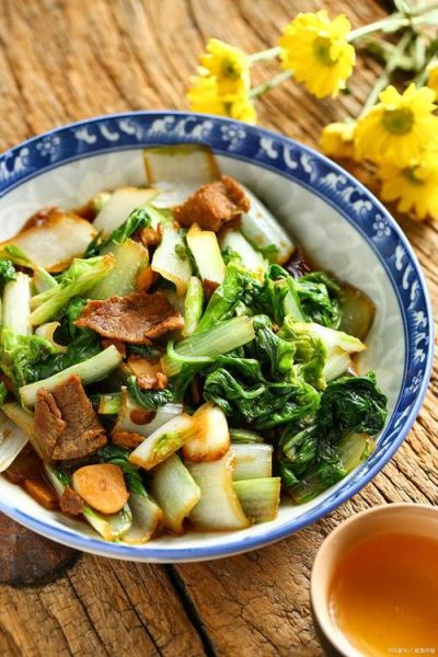 洋白菜炒肉怎么做_洋白菜炒肉的家常做法-第3张图片-山城妙识