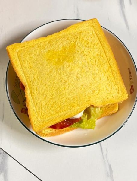 自制三明治怎么做_自制三明治用什么酱-第1张图片-山城妙识