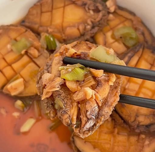 爆炒鲍鱼怎么做_鲍鱼最简单的四种家常做法-第3张图片-山城妙识